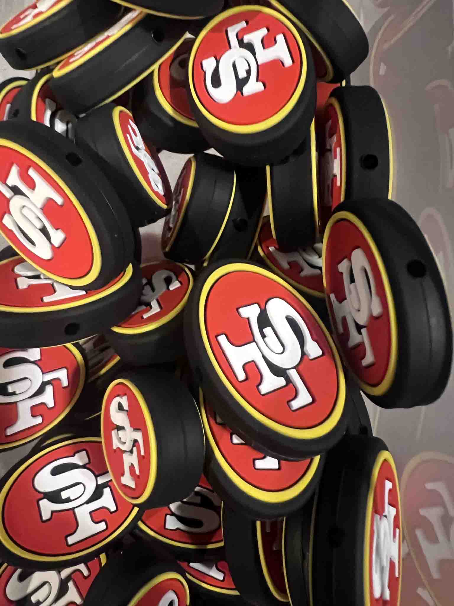 Silicone San Francisco 49ERS Beads High Quality Sports Shaped Beads Set ...